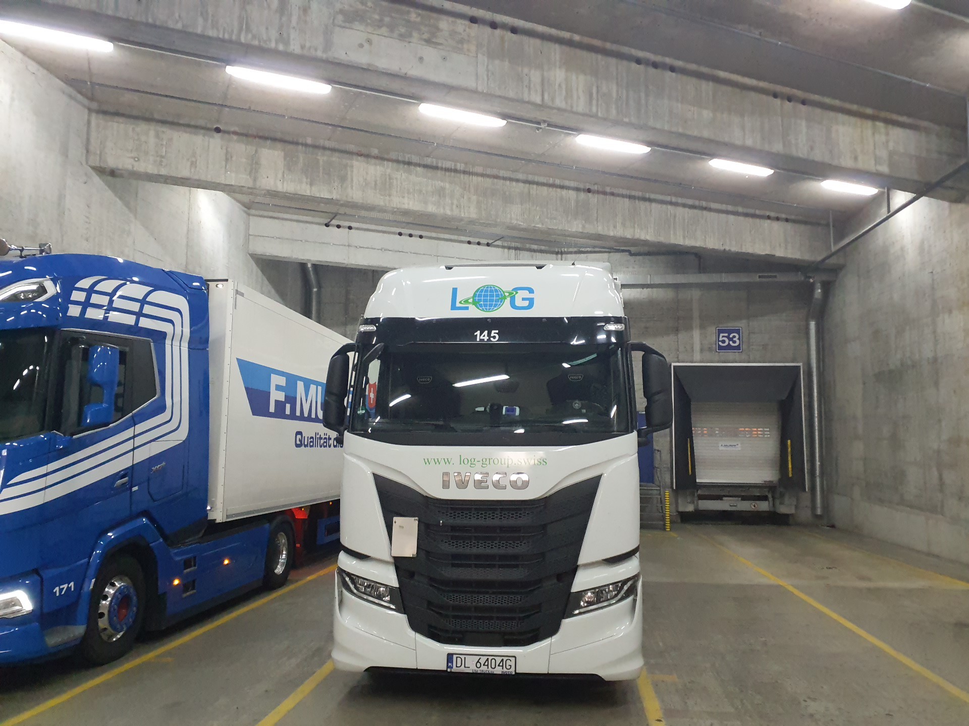 LOG AG Logistik ohne Grenzen - Der Transportspezialist zwischen Schweiz ...